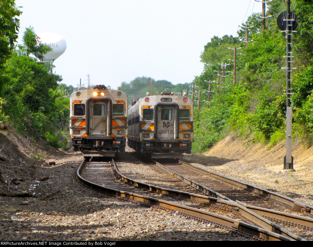 NJT 5029 and 5013